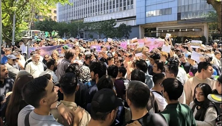 Iranian Students and Workers Stage Protests Amid Record-Breaking 80 ...